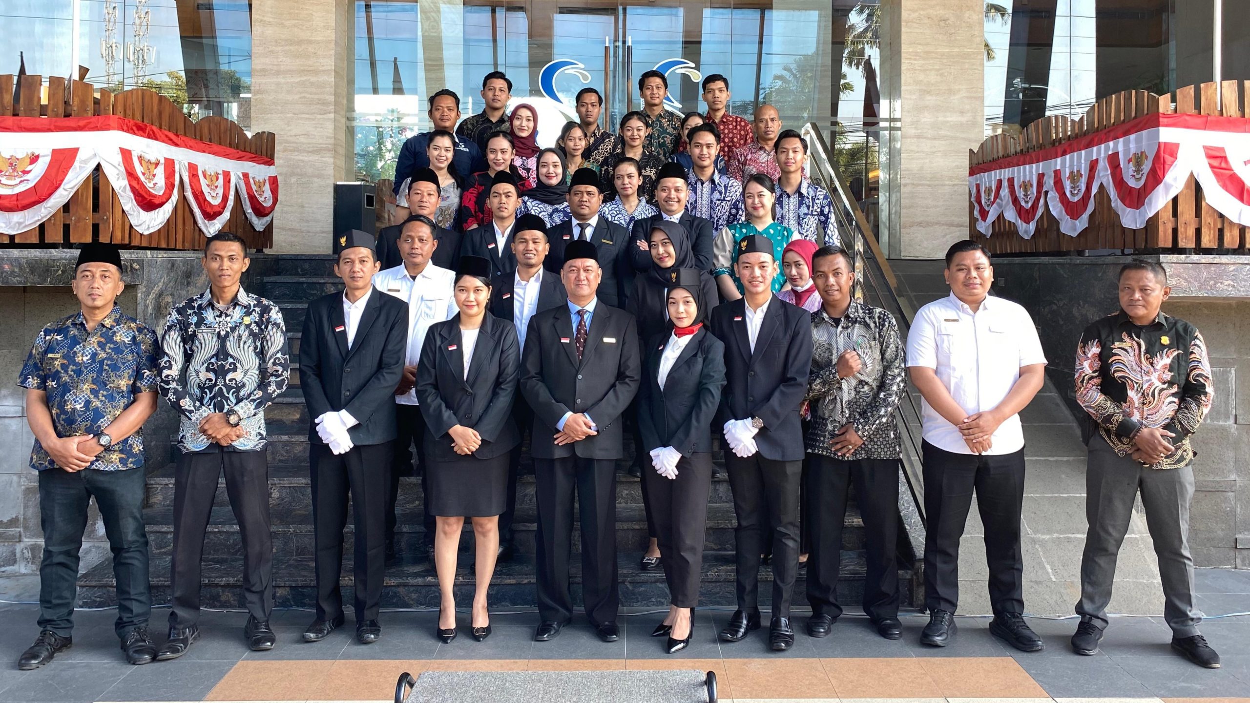 The Safin Hotel Pati Semarakkan HUT RI Ke-79 Dengan Upacara Dan ...